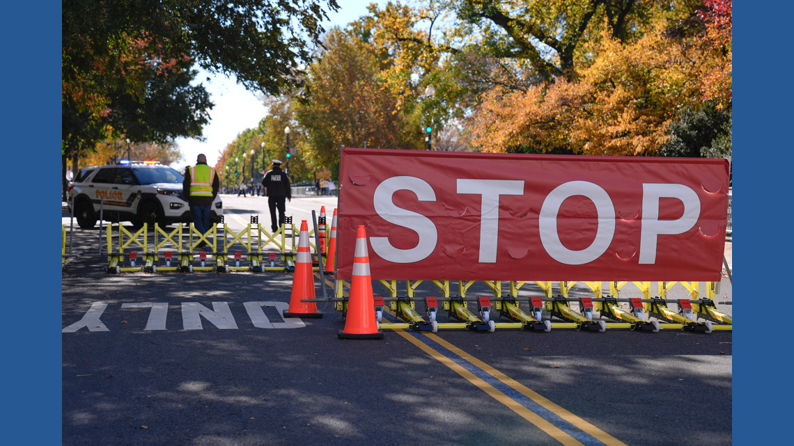 Bipartisan talks to end the shutdown intensify, but agreement elusive ...