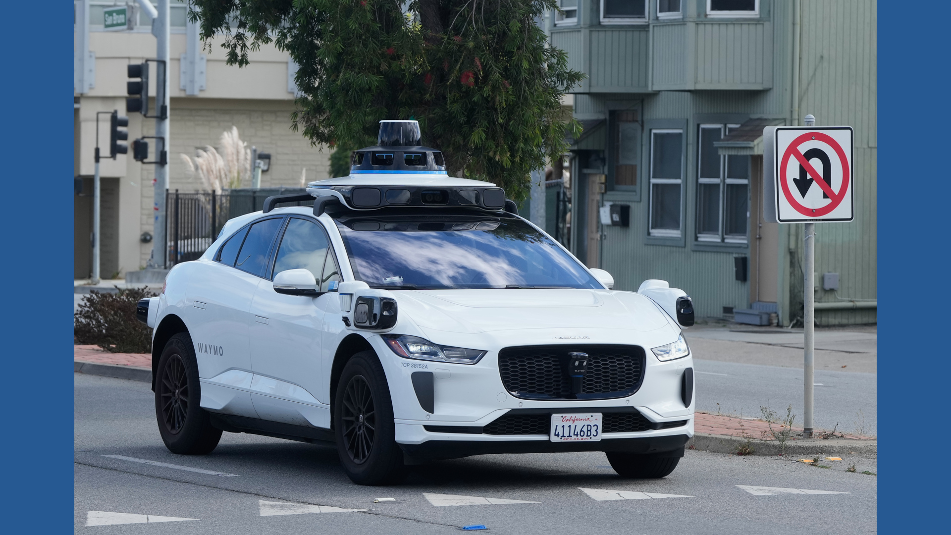 California police pull over a self-driving Waymo for an illegal U-turn ...