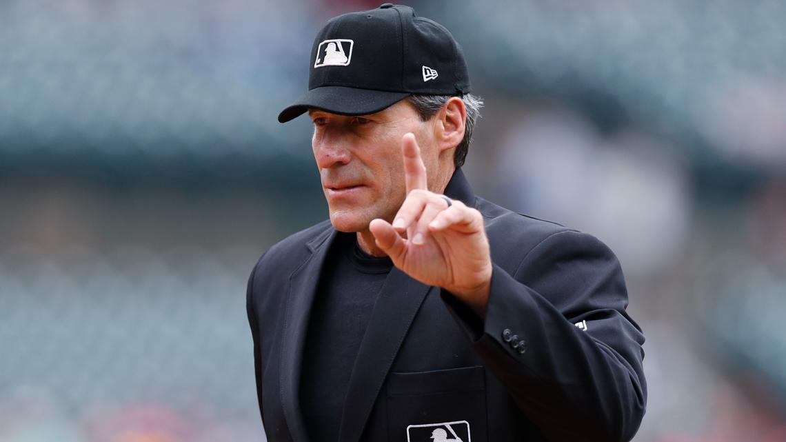 Controversial MLB umpire Ángel Hernández abruptly retires | kare11.com
