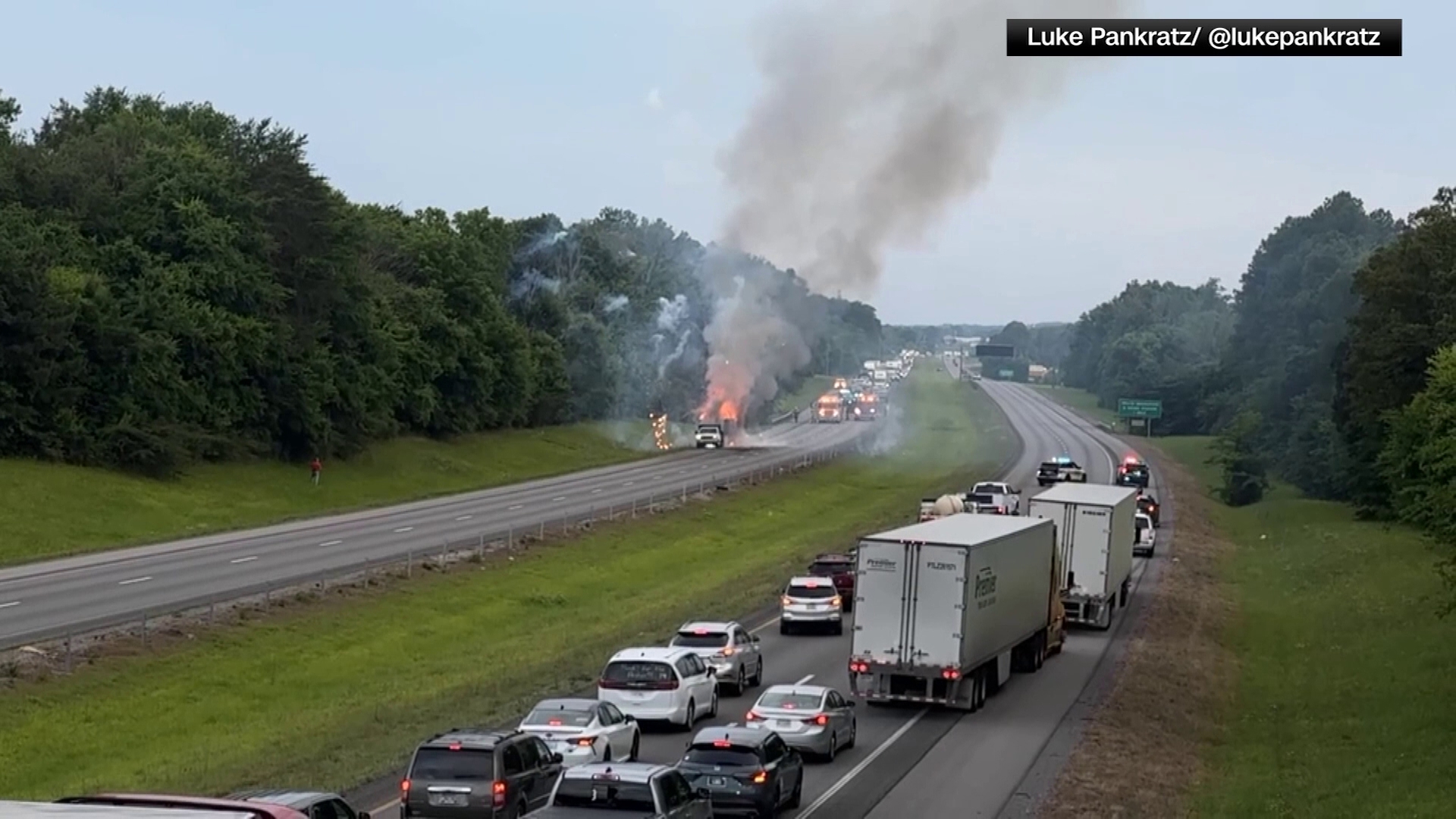 Tennessee interstate closes after truck carrying fireworks catches fire ...