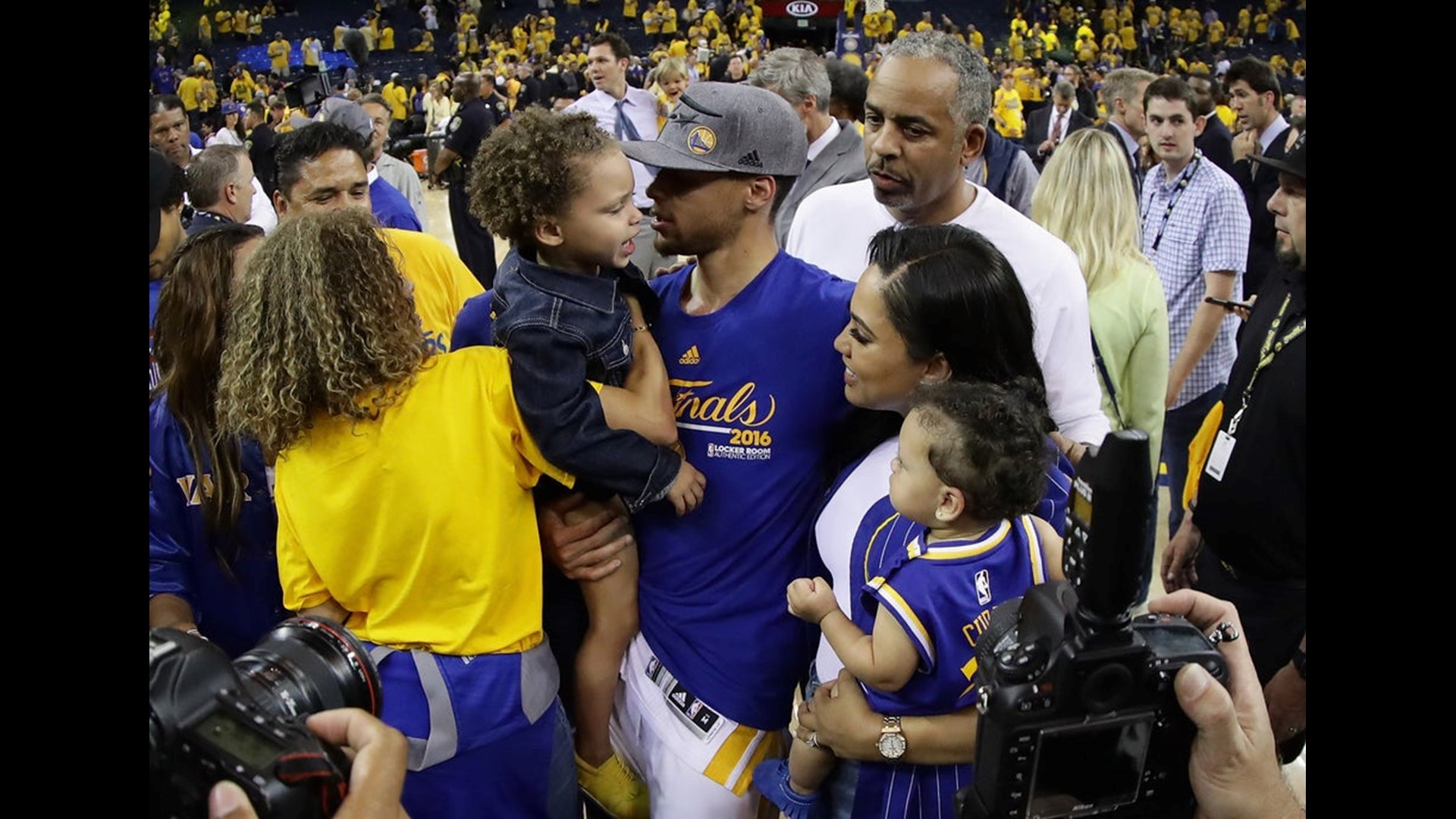 Ayesha and Steph Curry's Relationship Timeline: From Young Sweethearts ...
