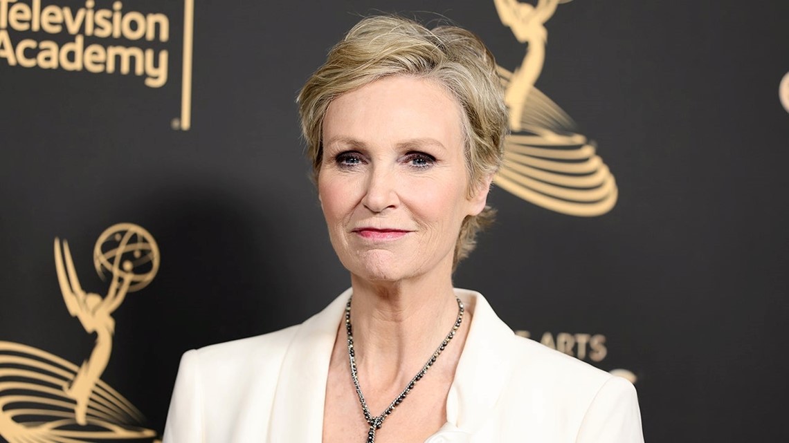 Jane Lynch Talks 'Party Down' Return and Looks Back on 'Best in Show ...