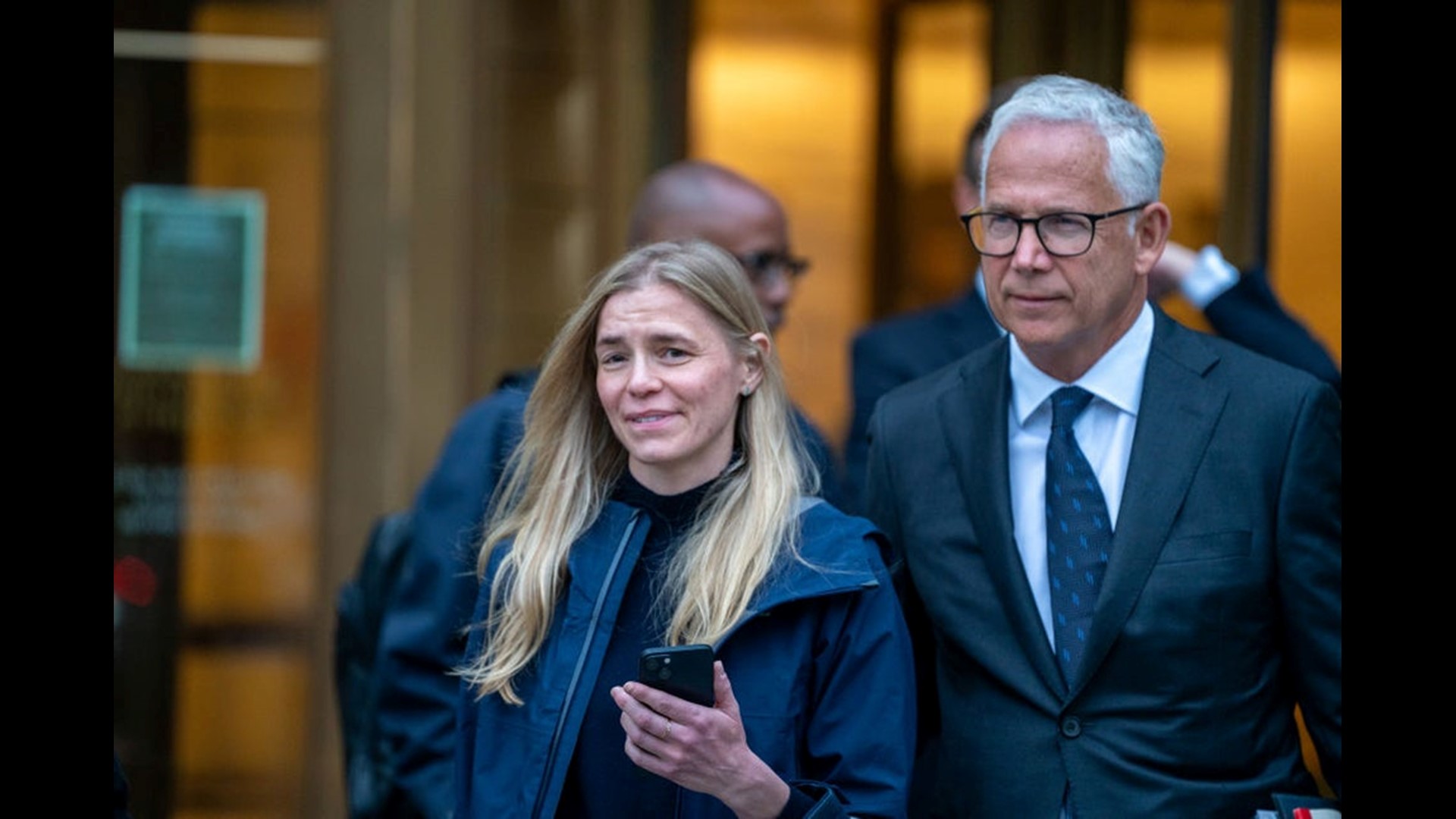 Robert De Niro Testifies In Gender Discrimination Trial Brought By His ...