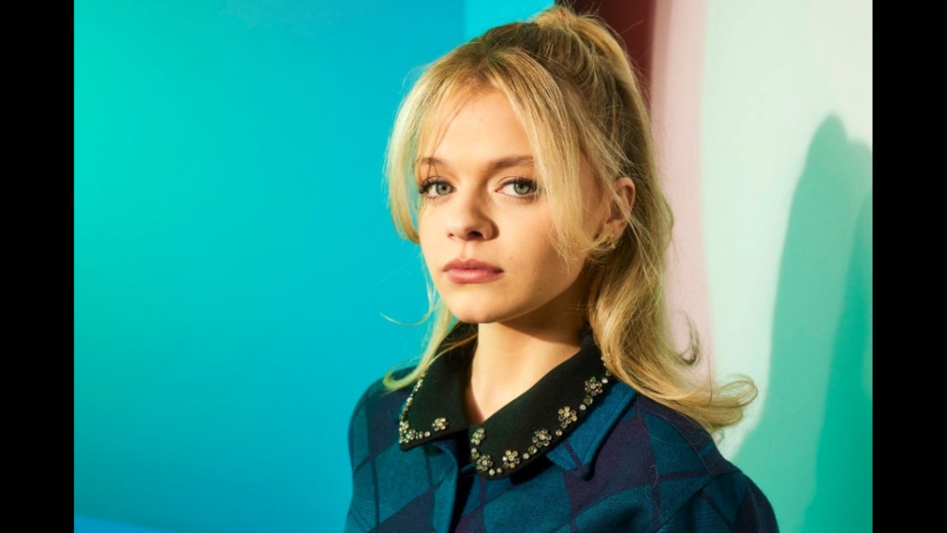 'Yellowstone' Star Kylie Rogers on Young Beth Flashbacks and Owning Her ...