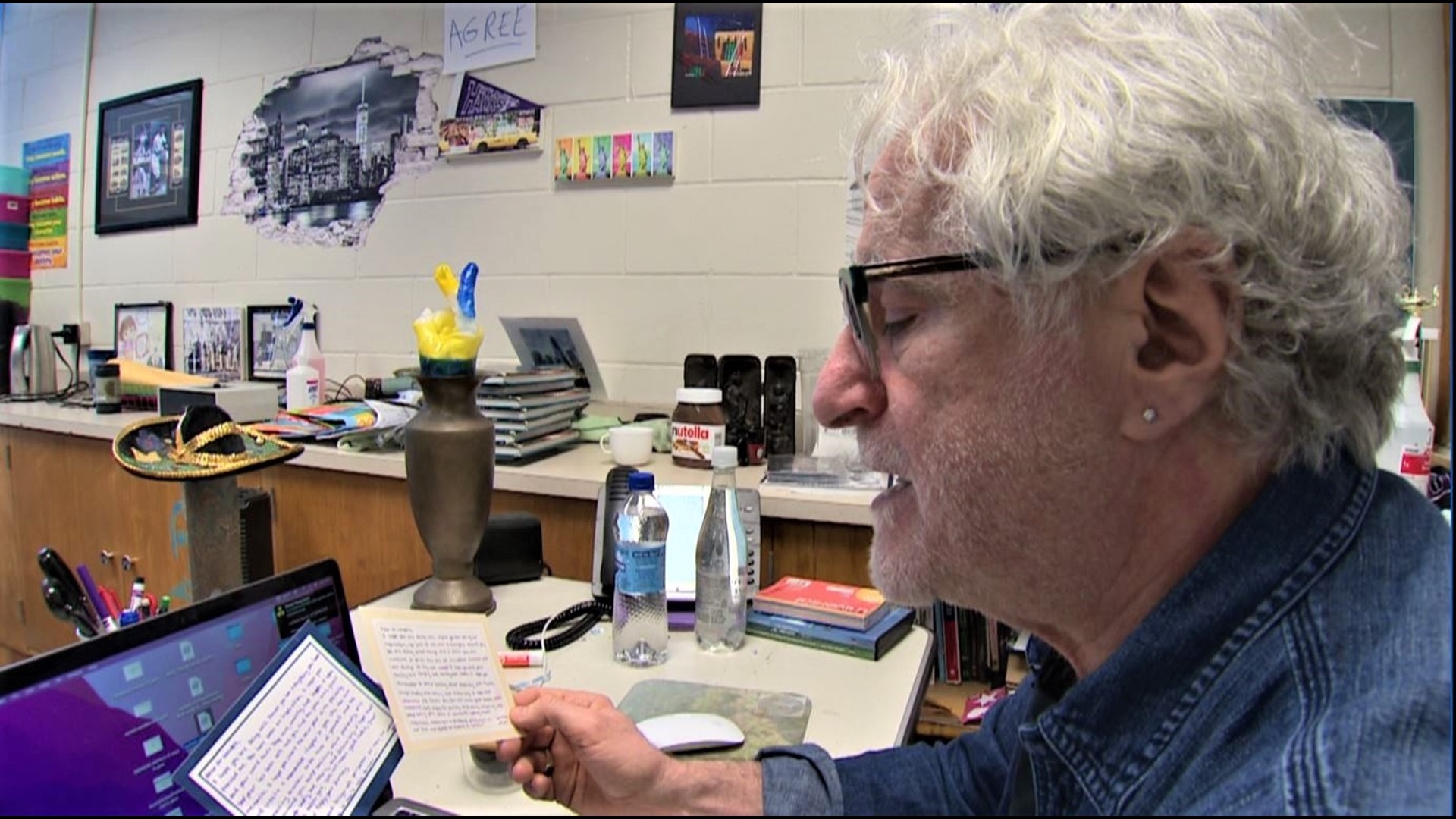 Teachers surprise student who's written them 100s of notes | kare11.com