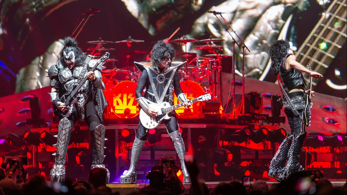 Kiss superfan gets to meet the band | kare11.com