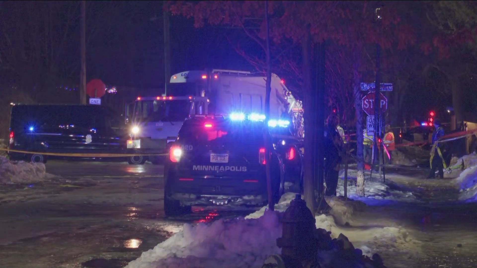 Minneapolis crews clear Portland Avenue after ICE shoots, kills woman ...