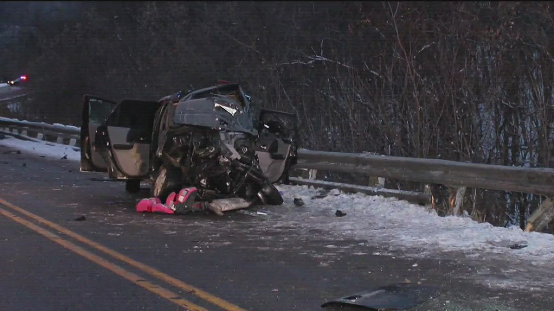 Emotional trial begins for Wis. woman accused of crash that killed 3 ...
