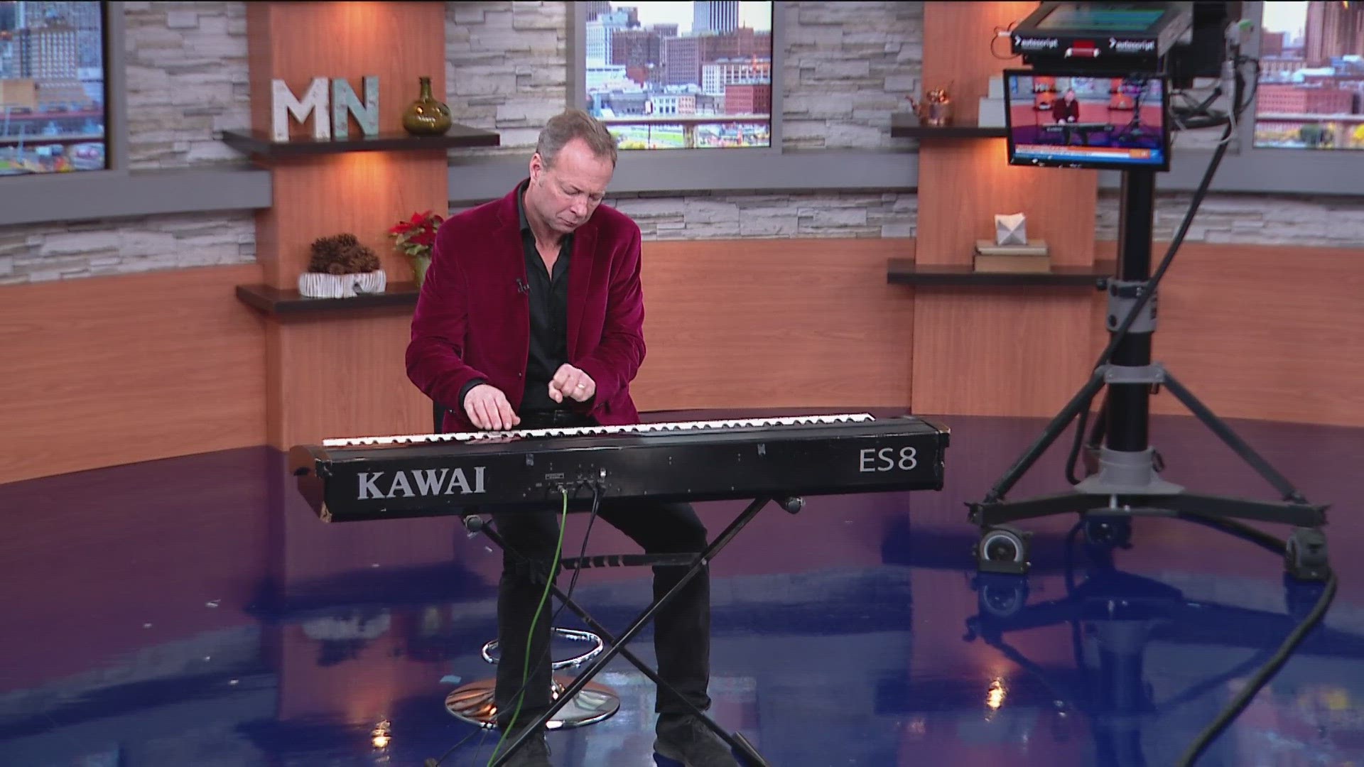Steven C performs a Christmas piano medley | kare11.com