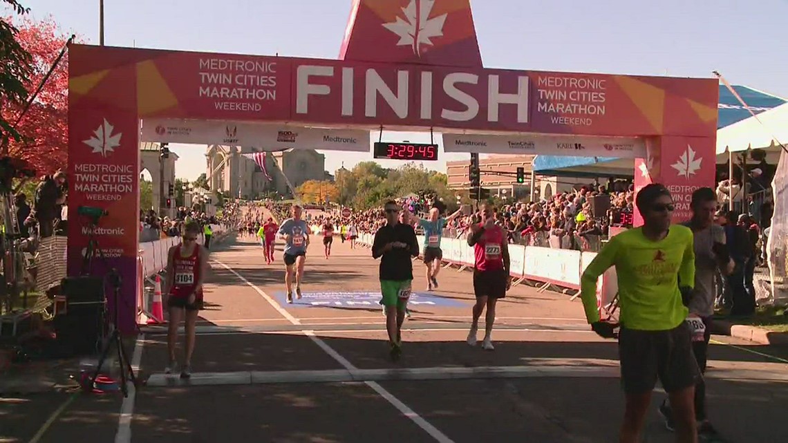 TC Marathon Finish Line 11:30-11:45 | kare11.com