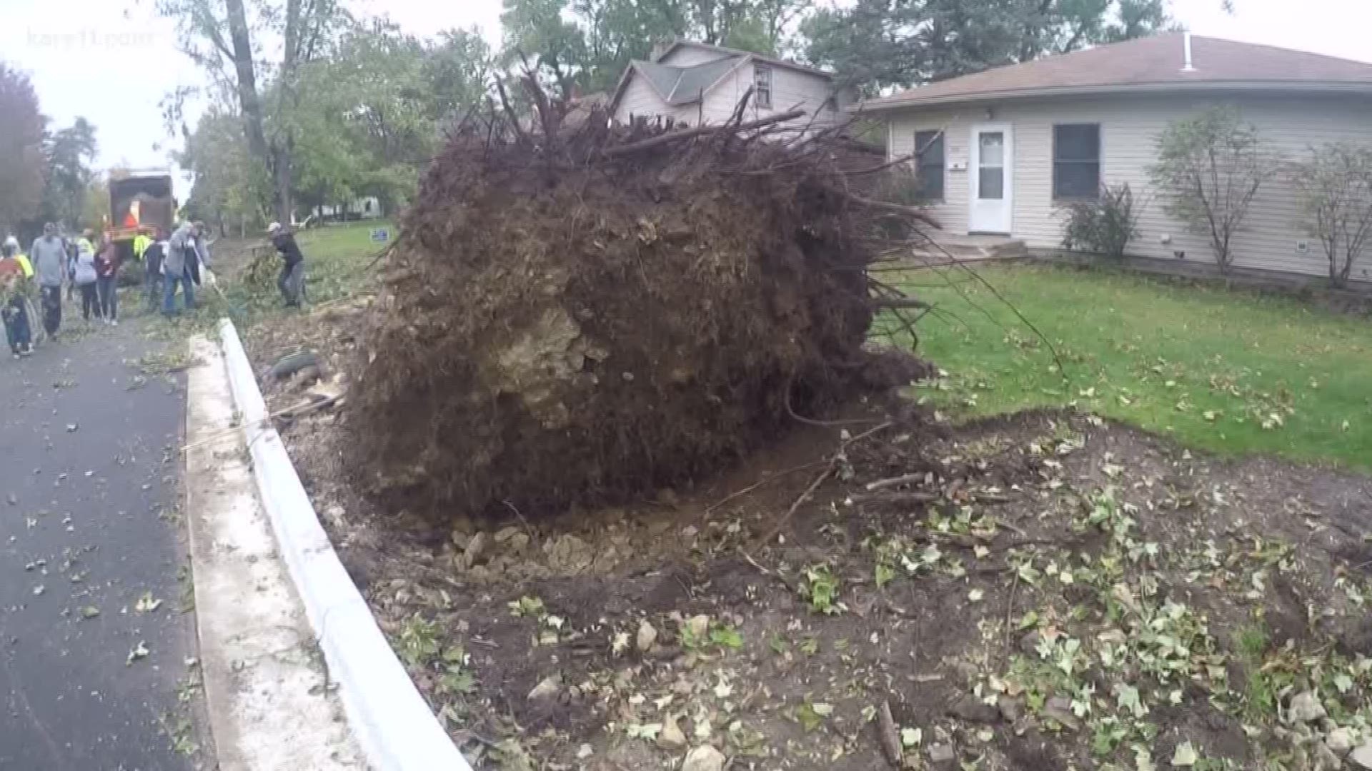 Cleanup continues in Cannon Falls after tornadoes | kare11.com