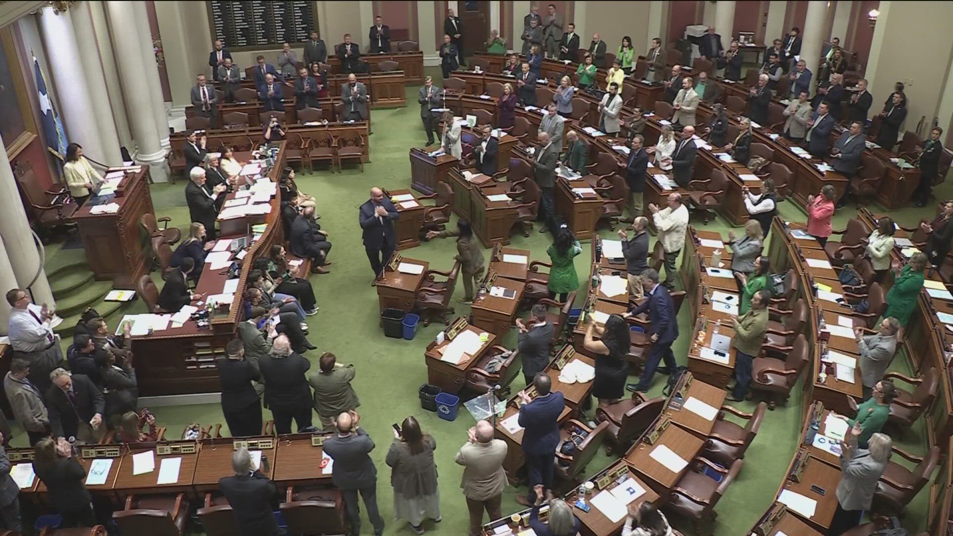 Minnesota House returns to tie, senate member resigns and budget talks ...