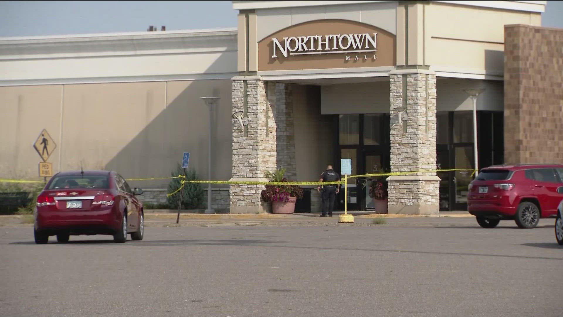 15-year-old boy fatally shot outside mall, accomplice charged | kare11.com