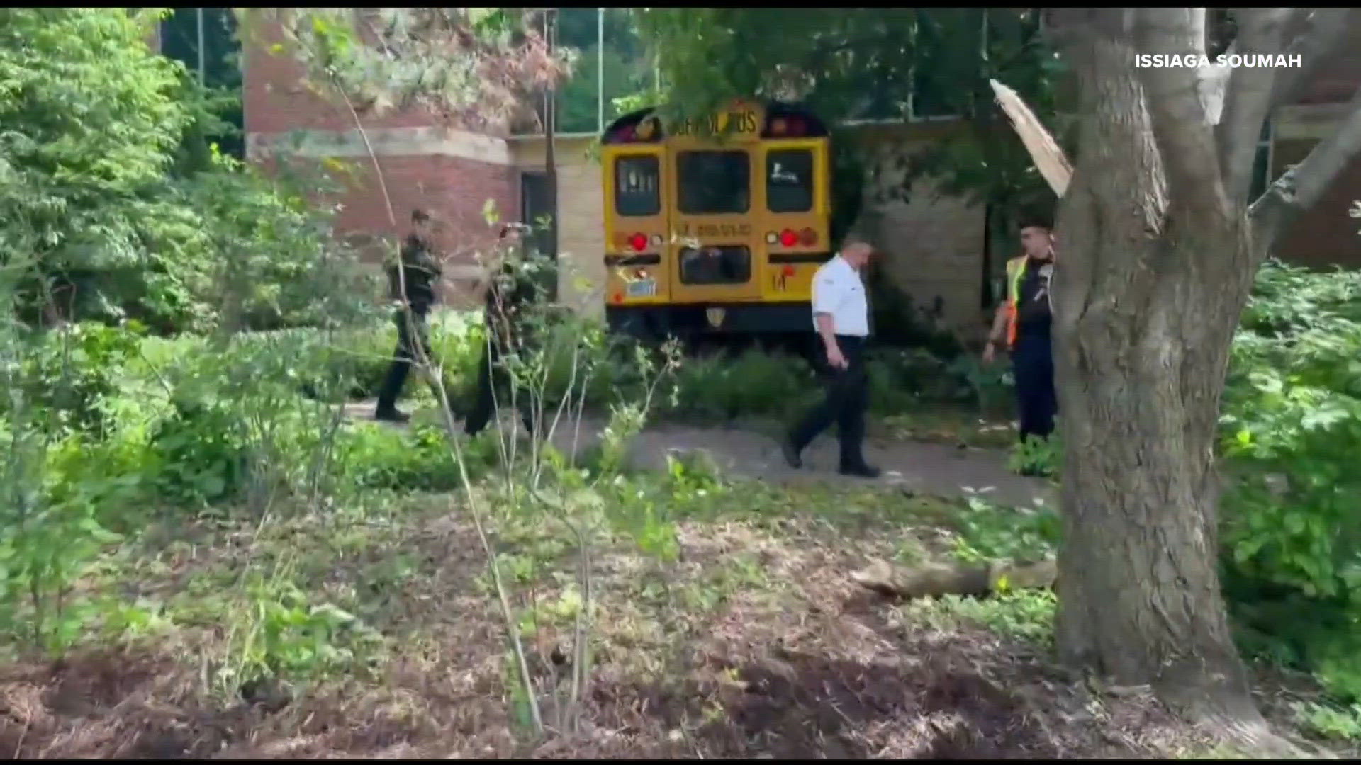 School bus crashes into Hamline University building | kare11.com