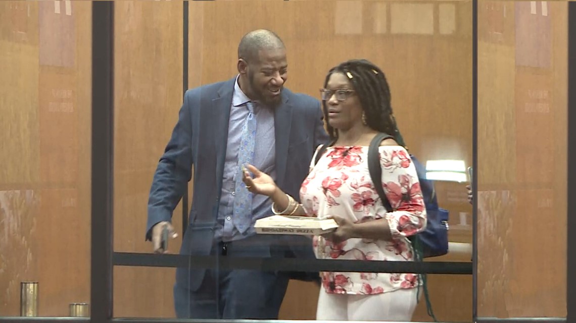 Rep. Thompson defends himself in court | kare11.com