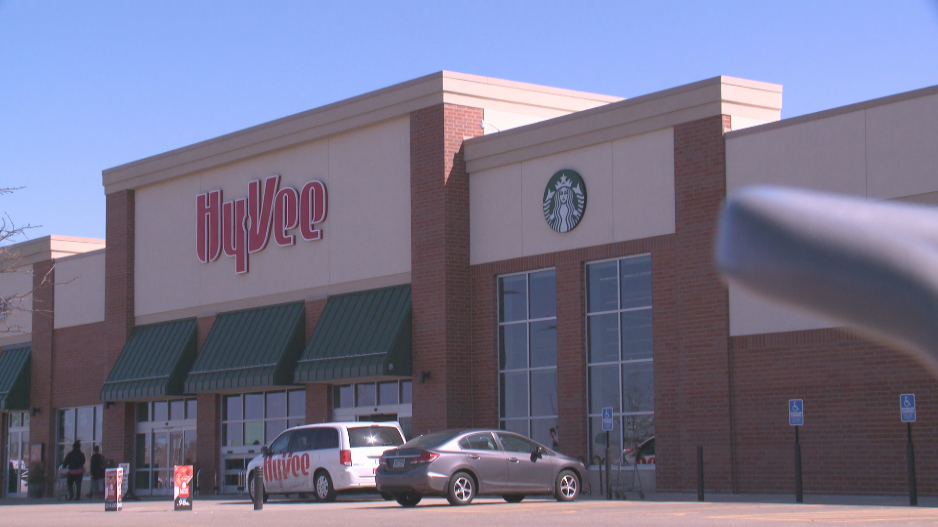 Hy-Vee is testing its new Scan and Go app in Minnesota | kare11.com