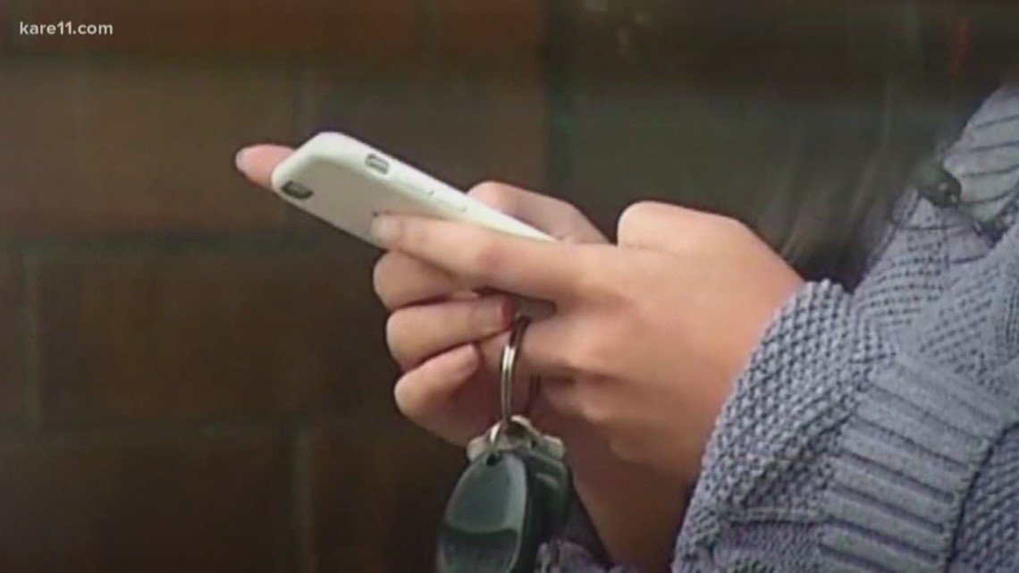 Pop-up warning labels on social media sites on pause despite new law ...