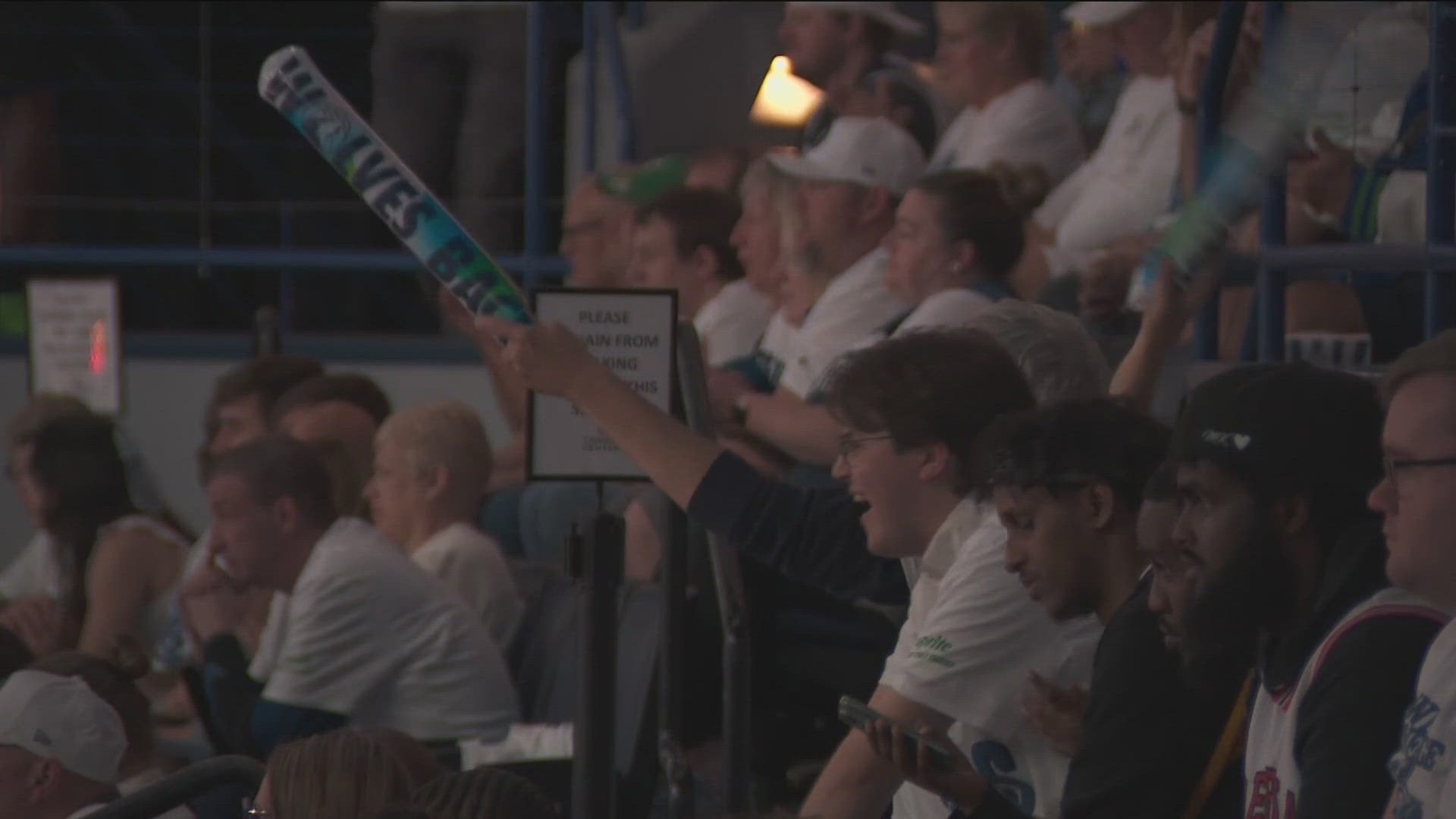 Timberwolves fans excited after blowout win against OKC Thunder in Game ...