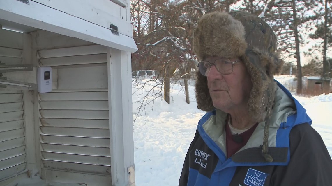 Longtime keeper of Embarrass, Minn. thermometer retires | kare11.com