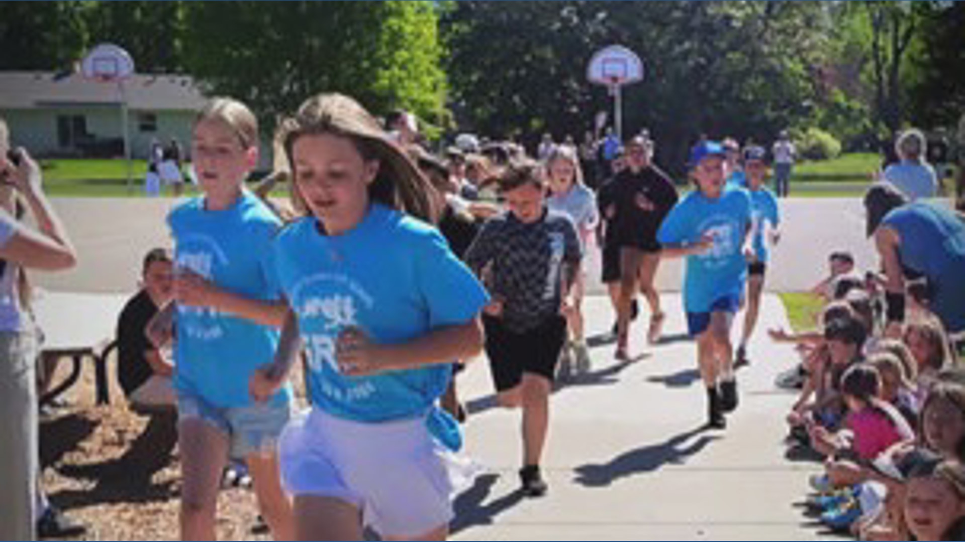 Retiring teacher inspires students to run 50K | kare11.com