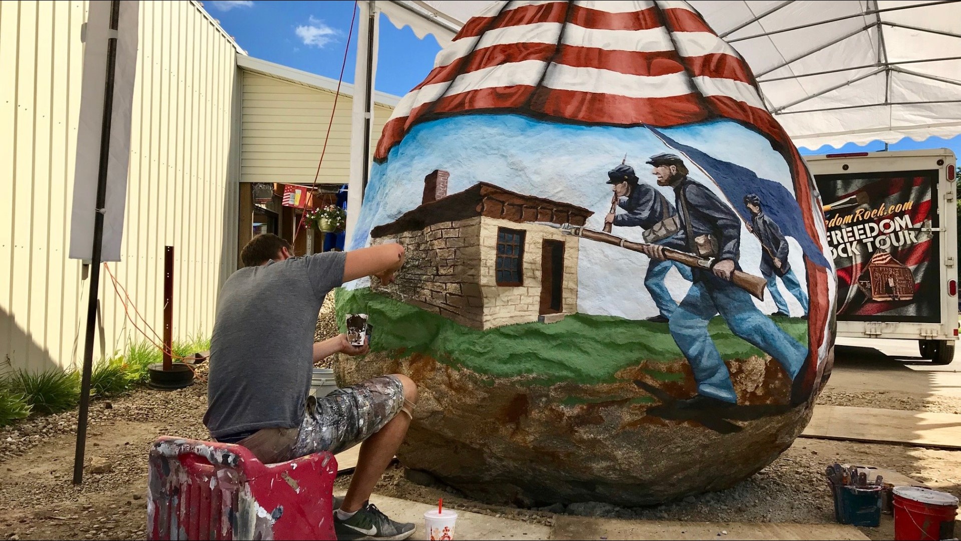 Artist brings first 'Freedom Rock' to Minnesota | kare11.com