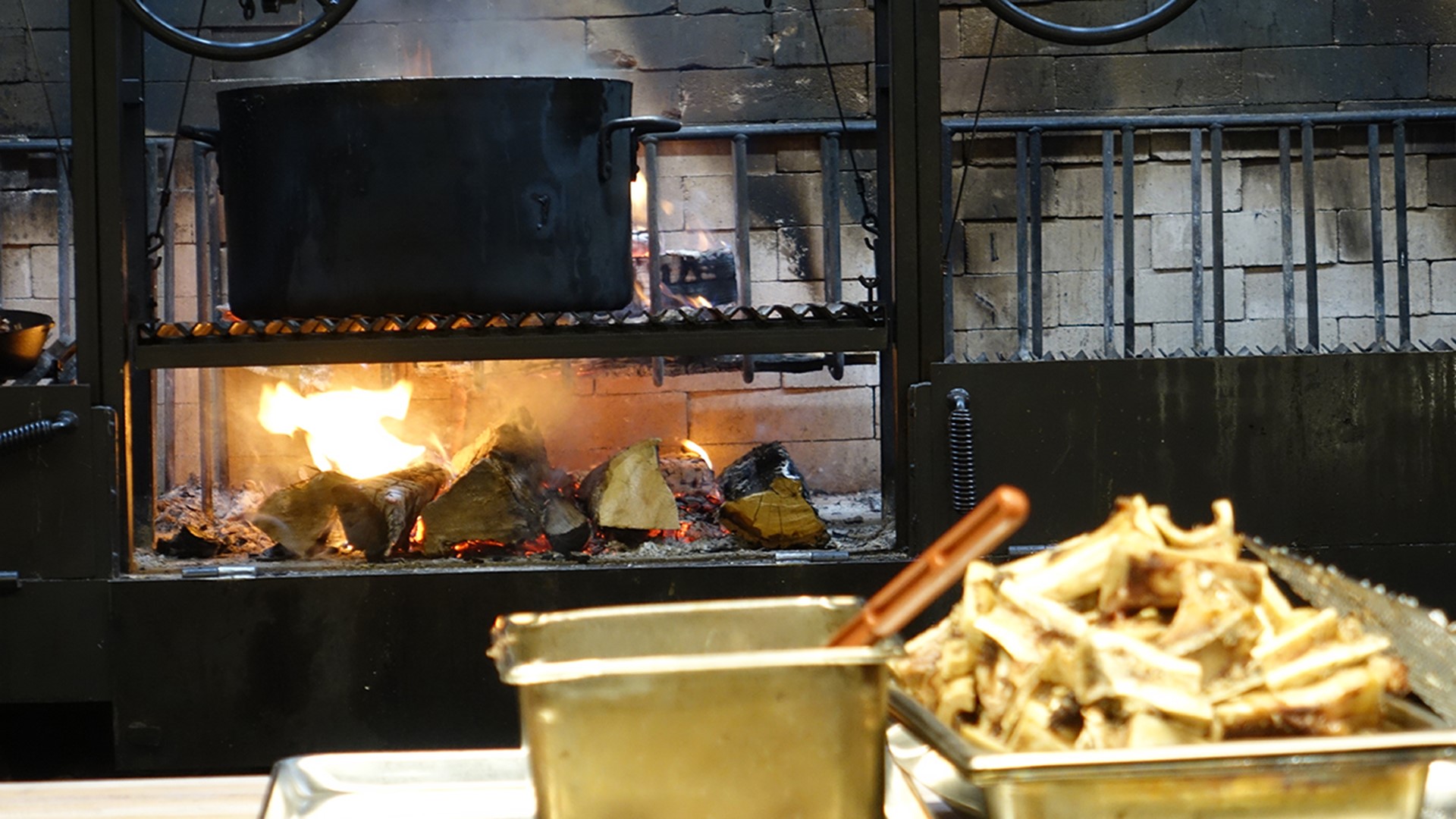 In Bloom cooking with fire in St. Paul's Keg & Case | kare11.com