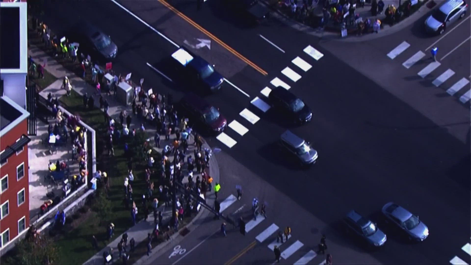 Minneapolis No Kings Protests | Aerials show crowds gathering on street ...