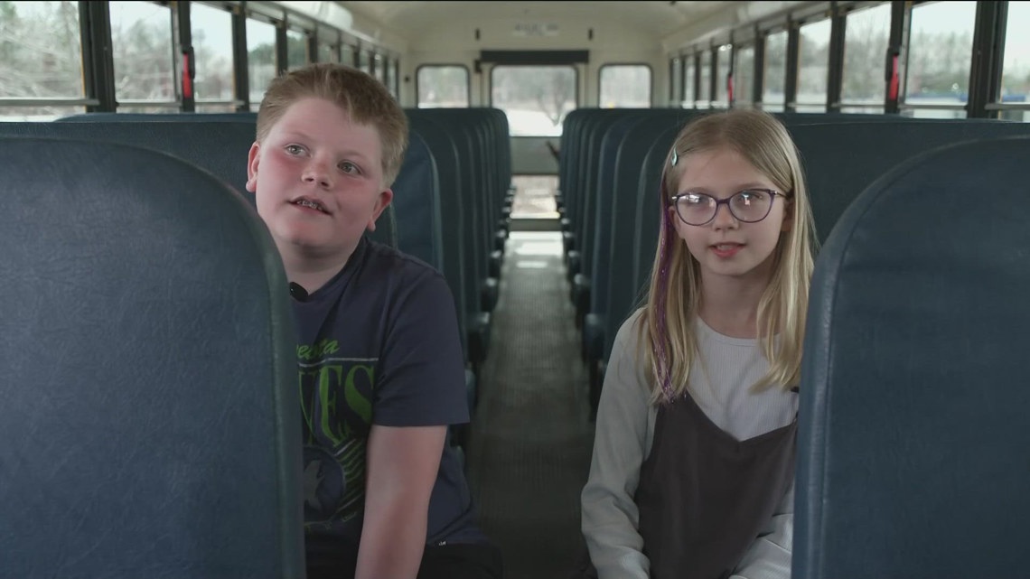 Students save the day after bus driver experiences medical emergency ...