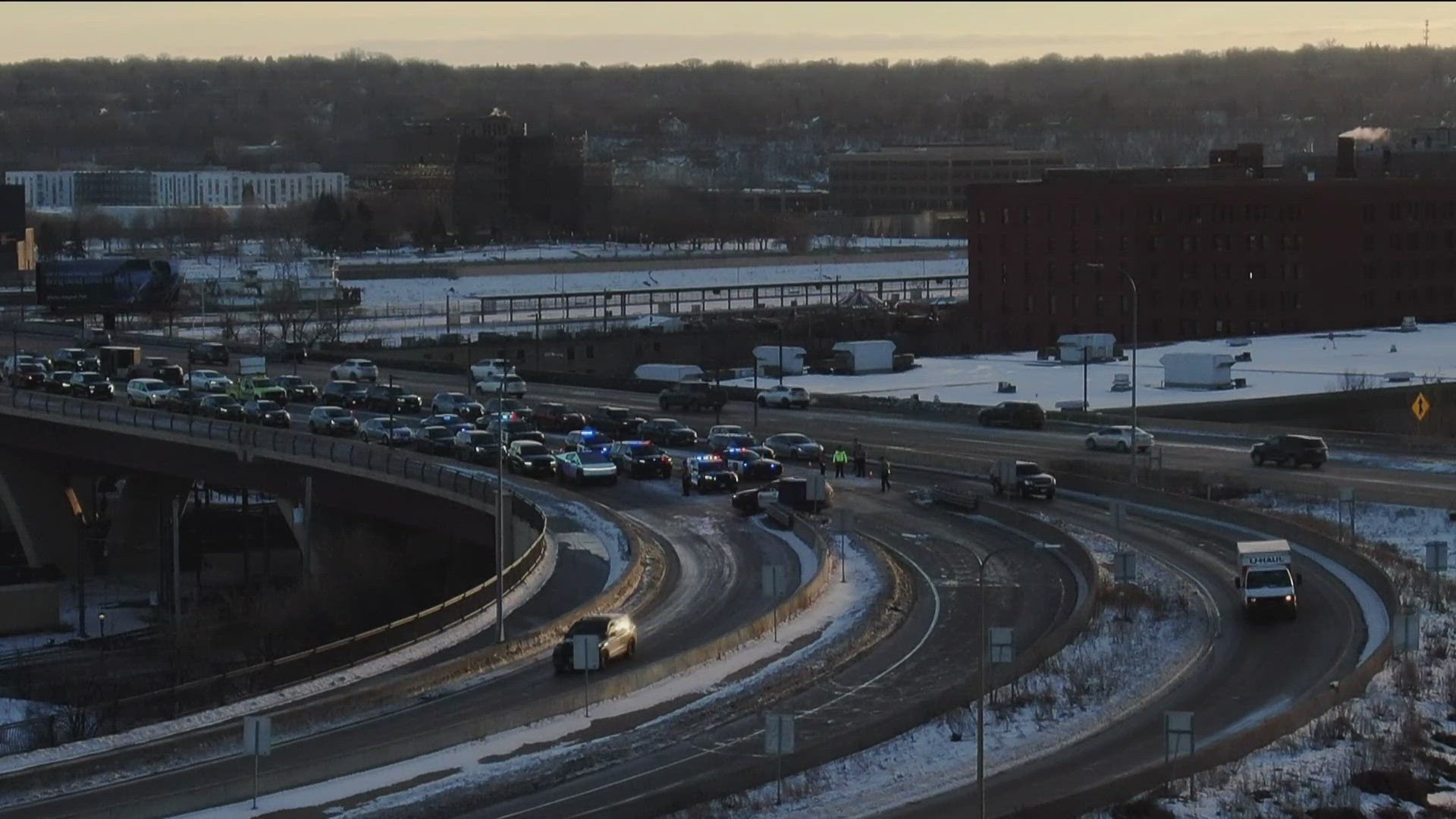 Most US adults aren't making year-end charitable contributions, new AP ...