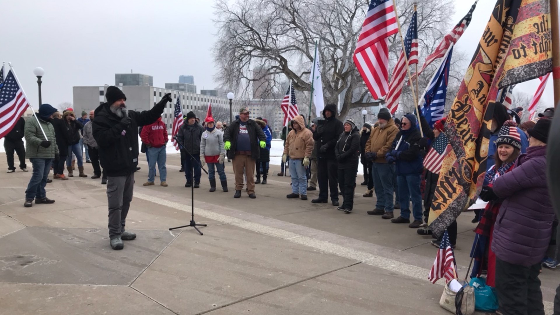 Small crowd of Trump supporters gather at Minnesota Capitol | kare11.com