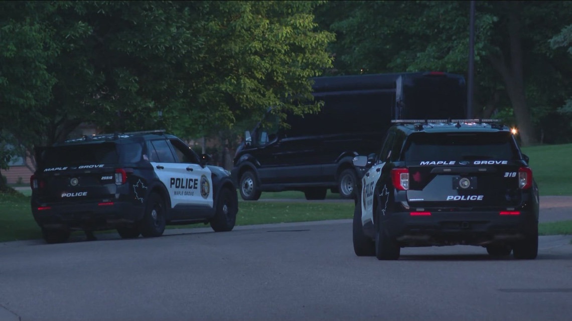 Maple Grove residents evacuate while police conduct standoff | kare11.com
