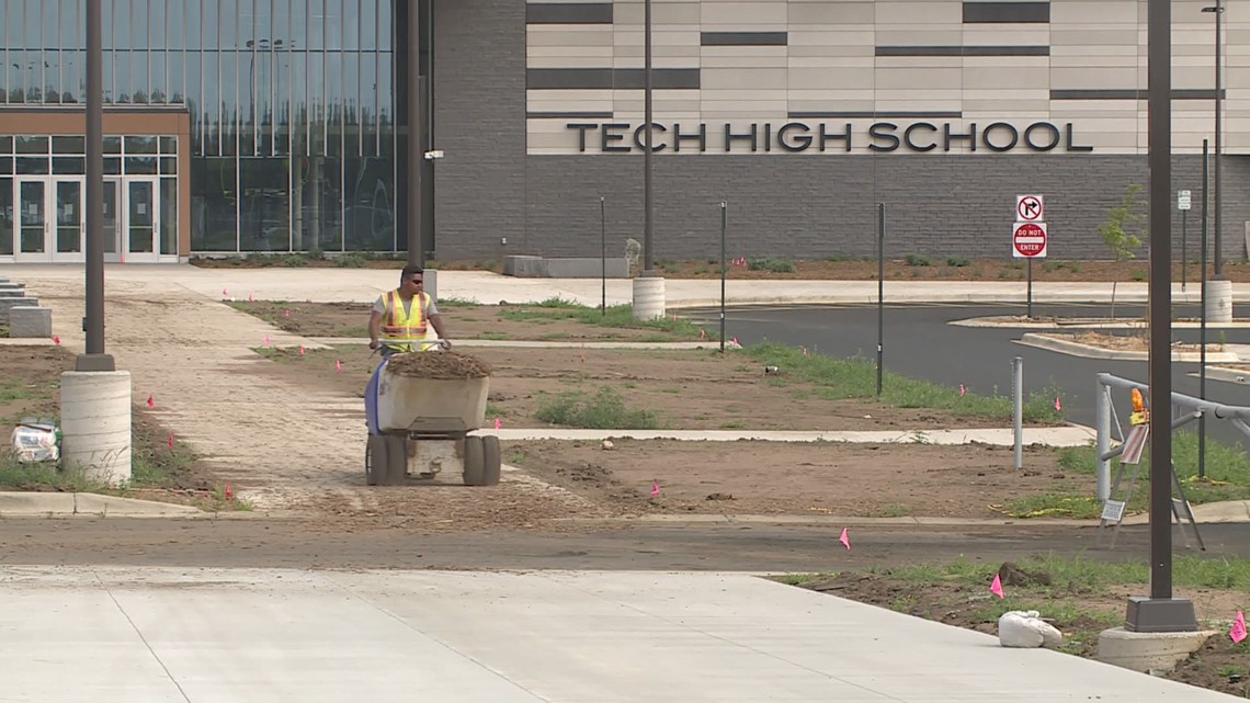 Tech High School opens for students in St. Cloud | kare11.com