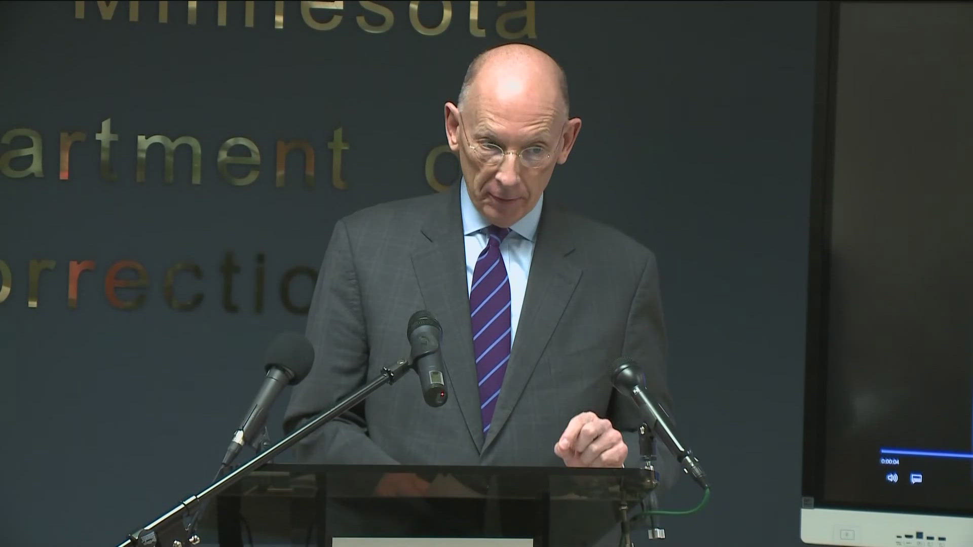 Lawyer disputes Vance claims about 5-year-old arrest by ICE, 'inhumane ...