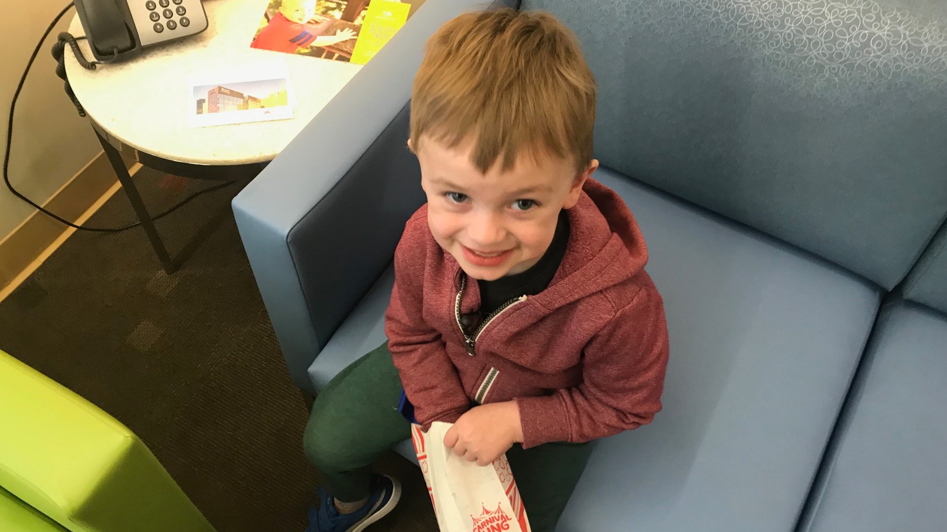 4-year-old is best friends with the janitor who cleaned his hospital ...