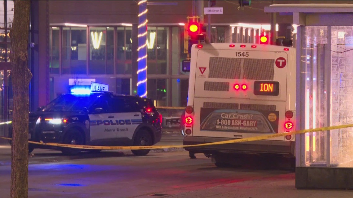 Stabbing leaves 1 dead near bus shelter on Nicollet Avenue | kare11.com