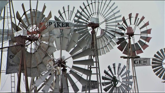 Vintage windmill farm gives dozens of classics a place to spin | kare11.com