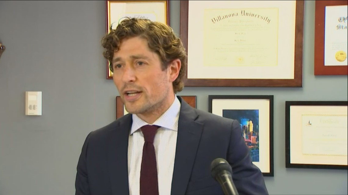 Minneapolis Mayor Frey calls for charges in George Floyd death | kare11.com