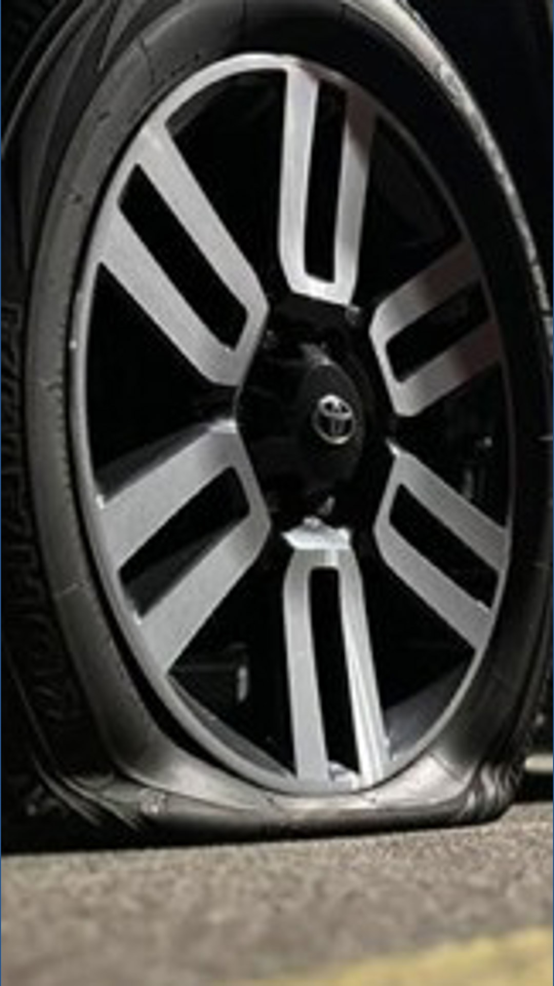 KARE 11 Sunrise changes a tire | kare11.com