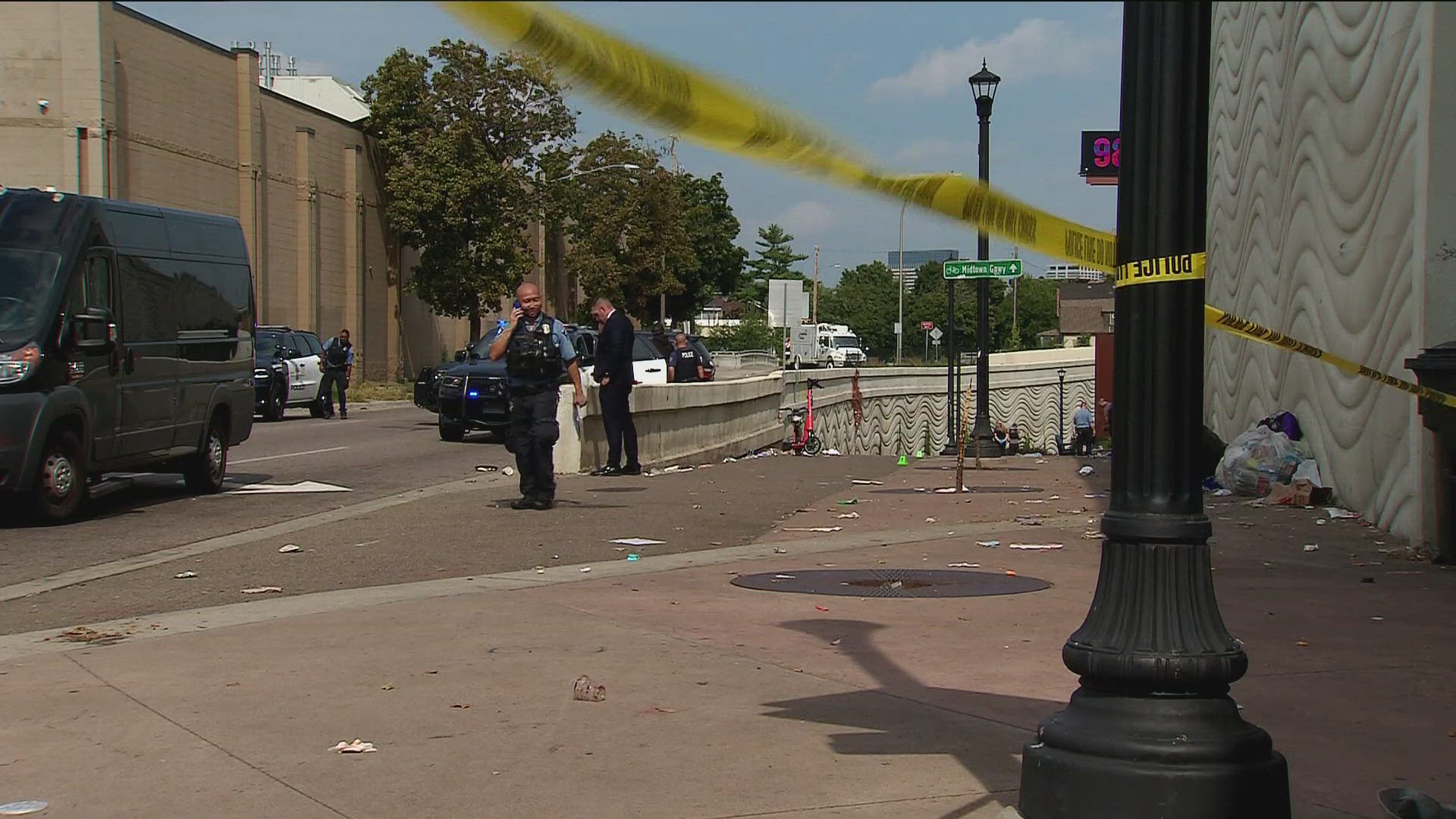 Five injured in Minneapolis daylight shooting near Lake Street | kare11.com