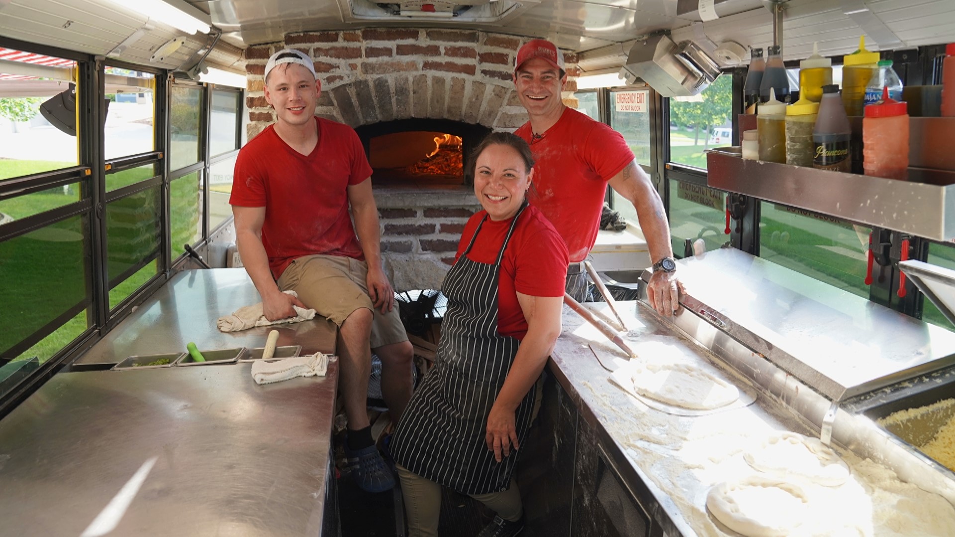 'Brick Oven Bus' rolls out pizzas, performances | kare11.com
