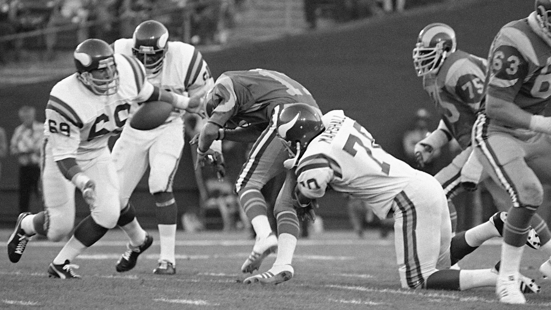 Purple People Eaters reflect back on defensive dominance | kare11.com