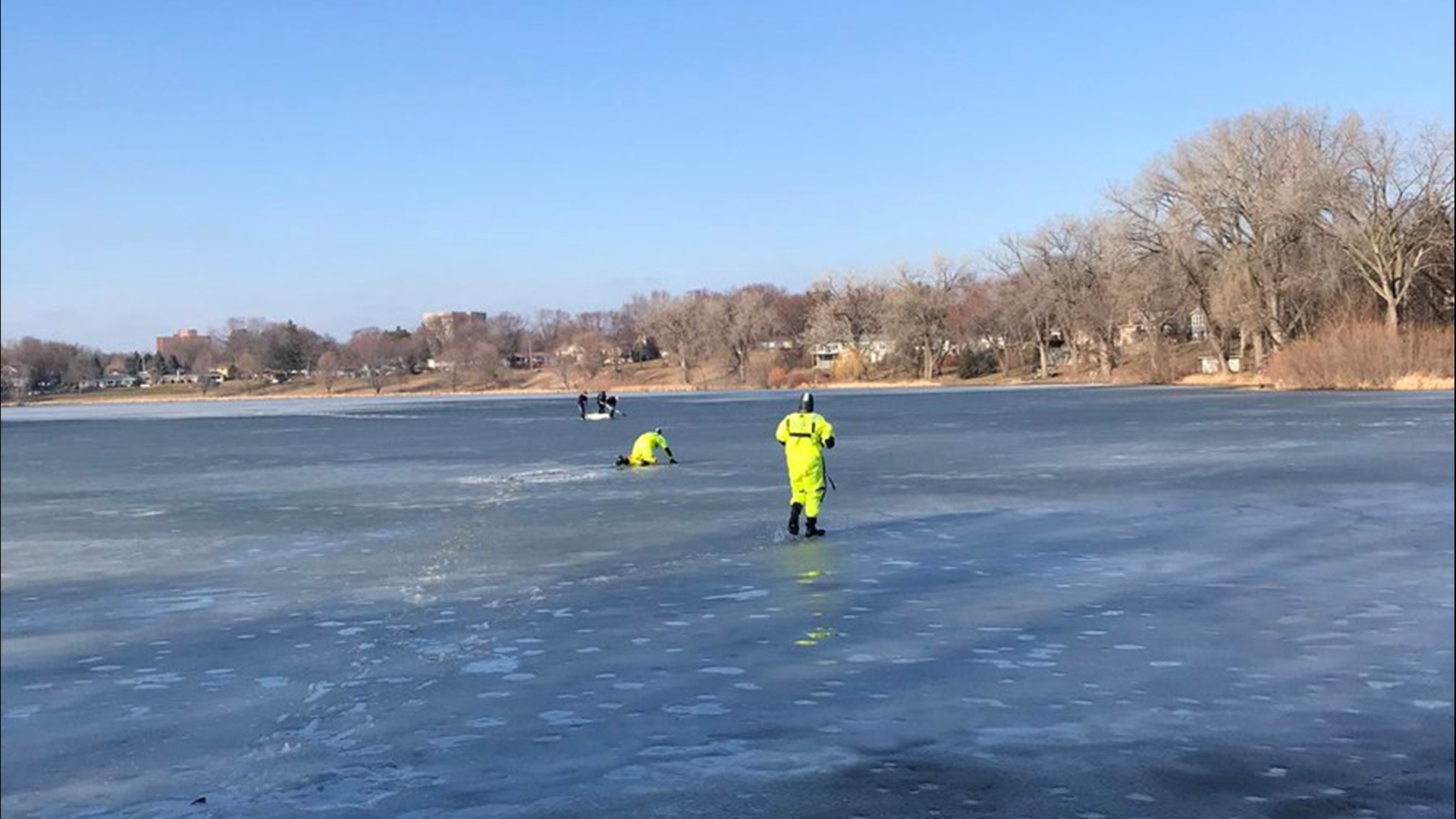 Samaritans rescue snowshoer who fell through ice in Bloomington ...