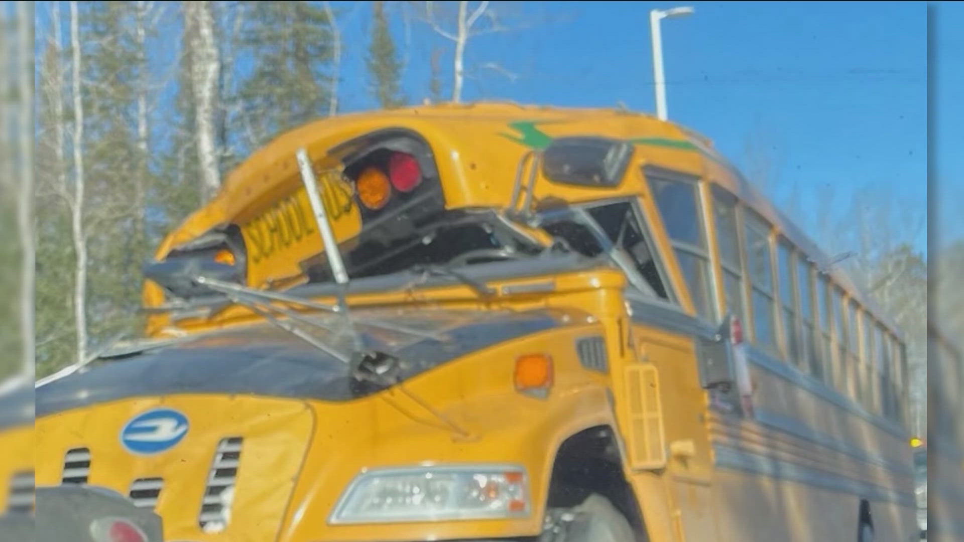 2 students hurt in northern Minnesota school bus crash | kare11.com