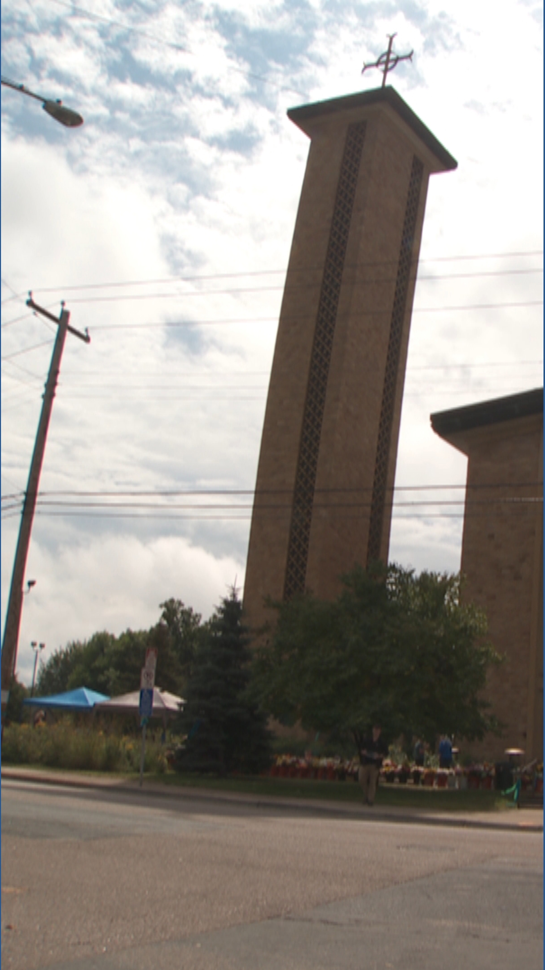 Annunciation bows should be taken down before November, city says ...
