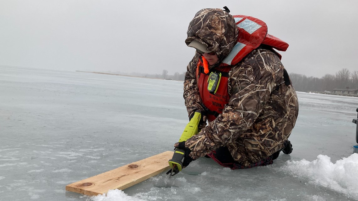 Scientists take rare look under Great Lakes' frozen surfaces | kare11.com