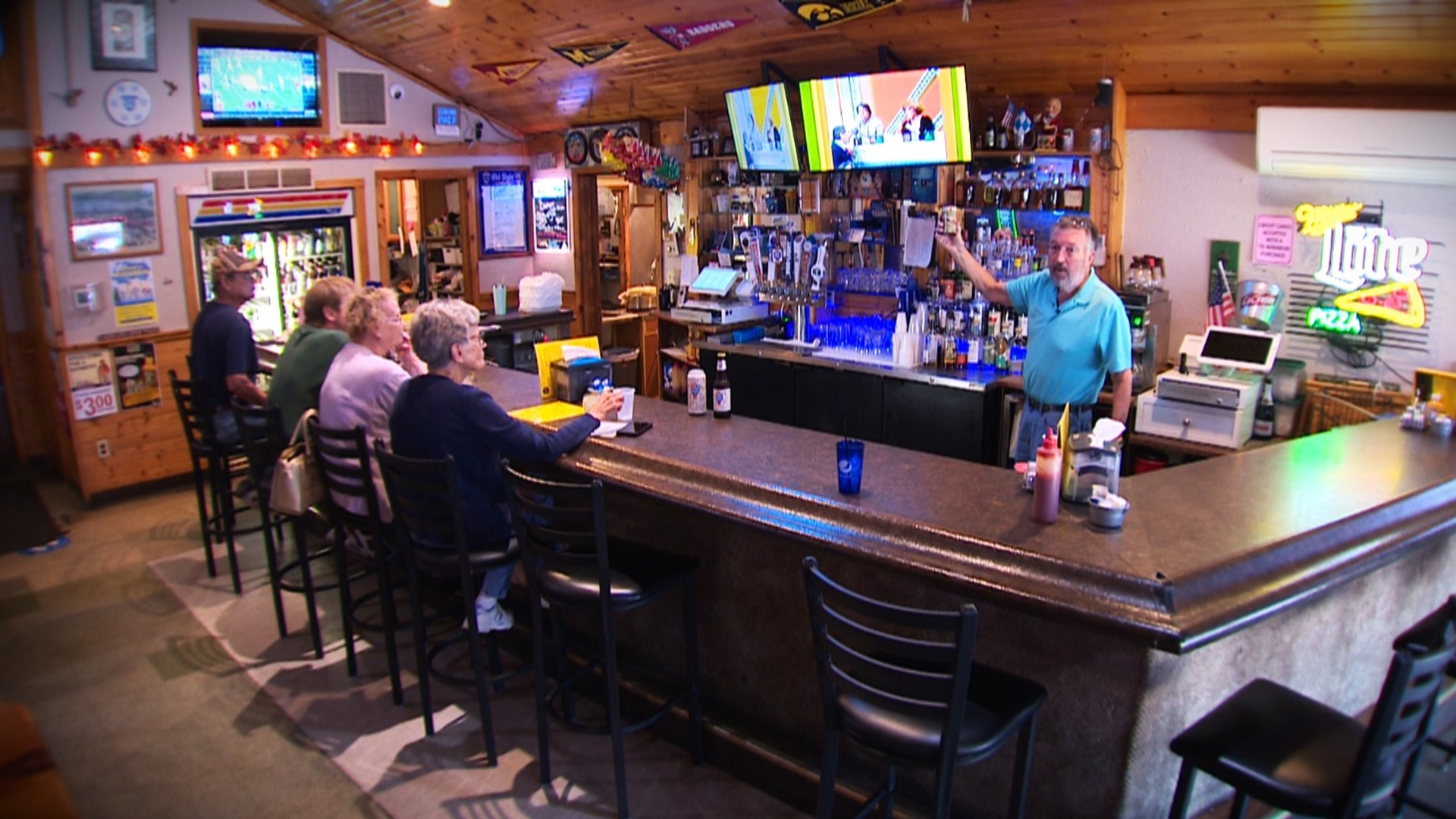 La Crosse's famed 'World's Largest Six-Pack' is back | kare11.com