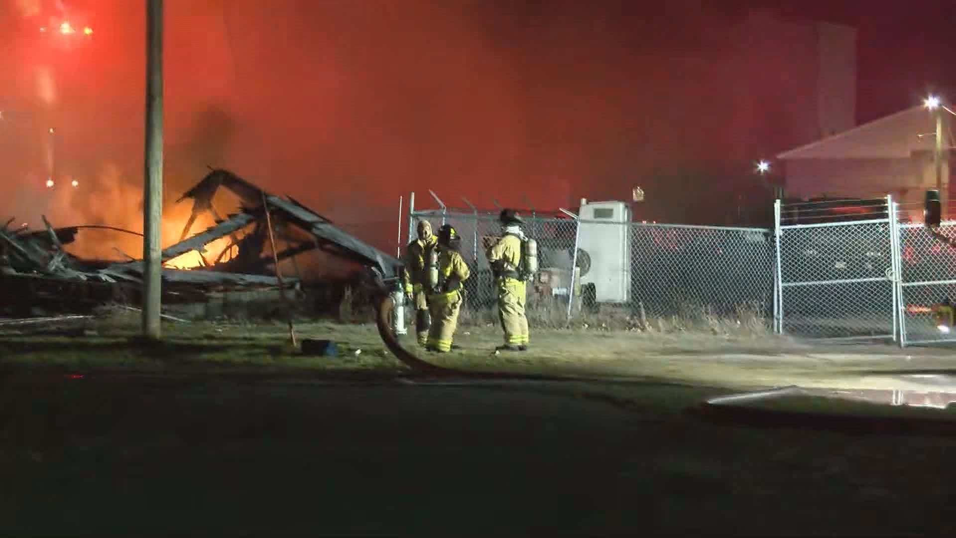 Crews battle large fire in Albert Lea | kare11.com