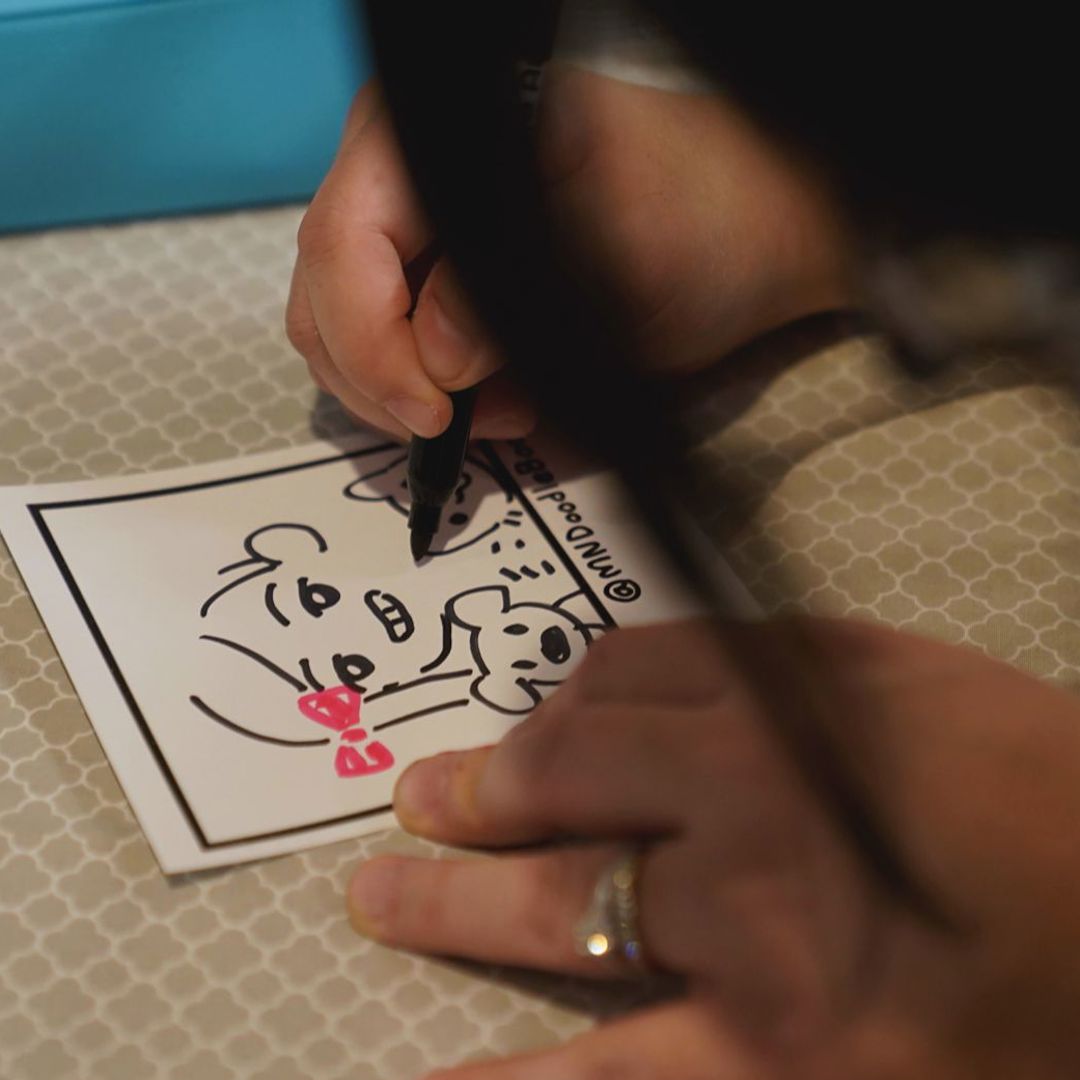 Love a photo booth? Try a live doodle booth | kare11.com