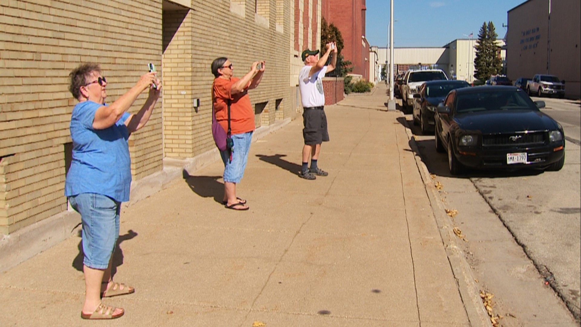 La Crosse's famed 'World's Largest Six-Pack' is back | kare11.com