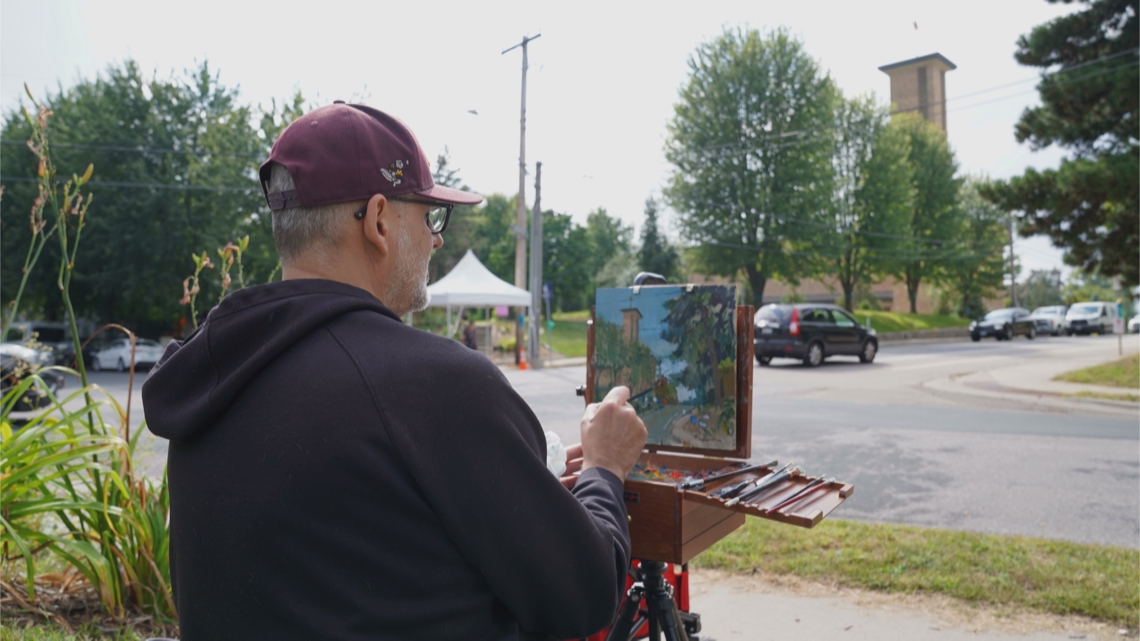 Artist Kickliy paints to benefit Annunciation shooting victims | kare11.com